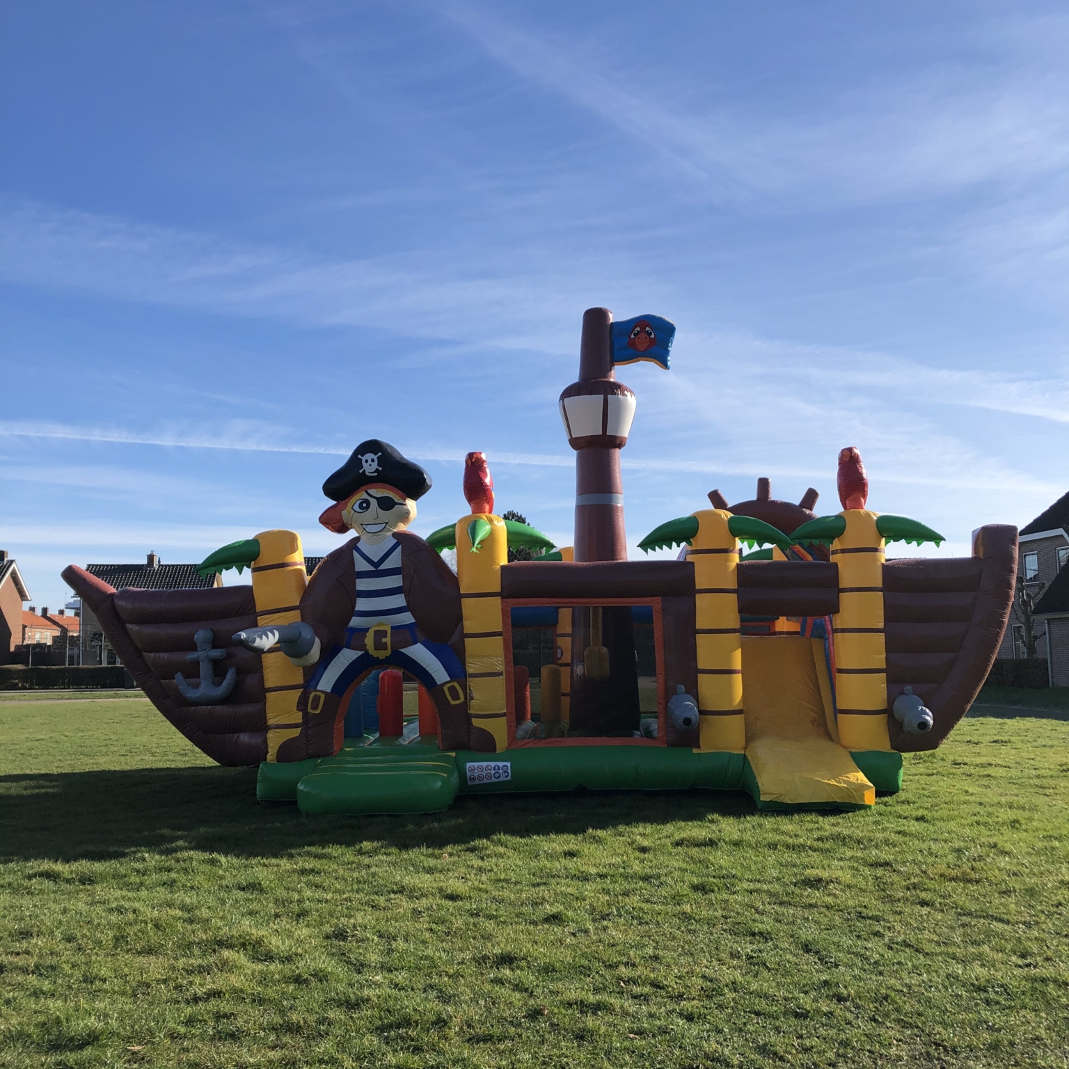 Springkussen Piratenboot XXL Multiplay - AR Feestverhuur